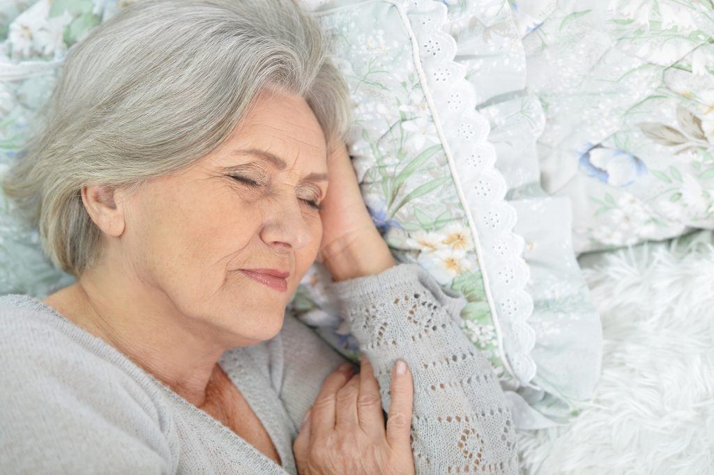 5 Insightful Sleep Tips for Older Adults - New LifeStyles