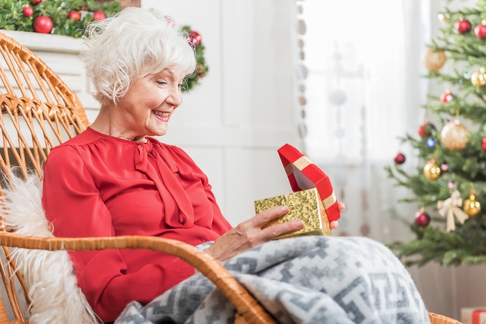 How to Make Sure Your Elderly Relatives Enjoy Christmas This Year and ...