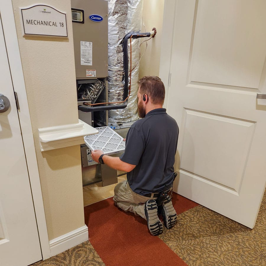 6 Trades That Keep Senior Communities Running - New LifeStyles